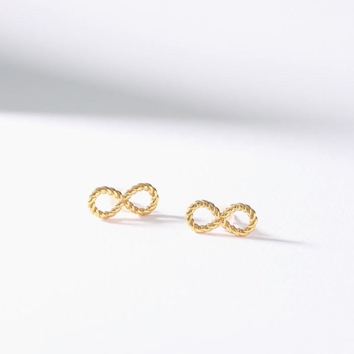 INFINITY PIERCED EARRINGS [GOLD] – O→KI